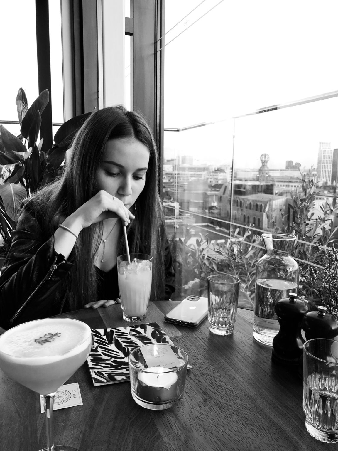 A Rare Glimpse Into The Life of a 17 Year Old Girl..... - YOUTH n TRENDS